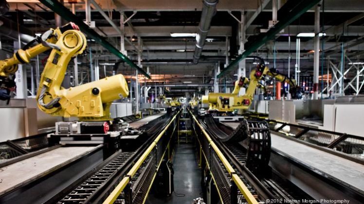 What is lean manufacturing and how can 5G help?