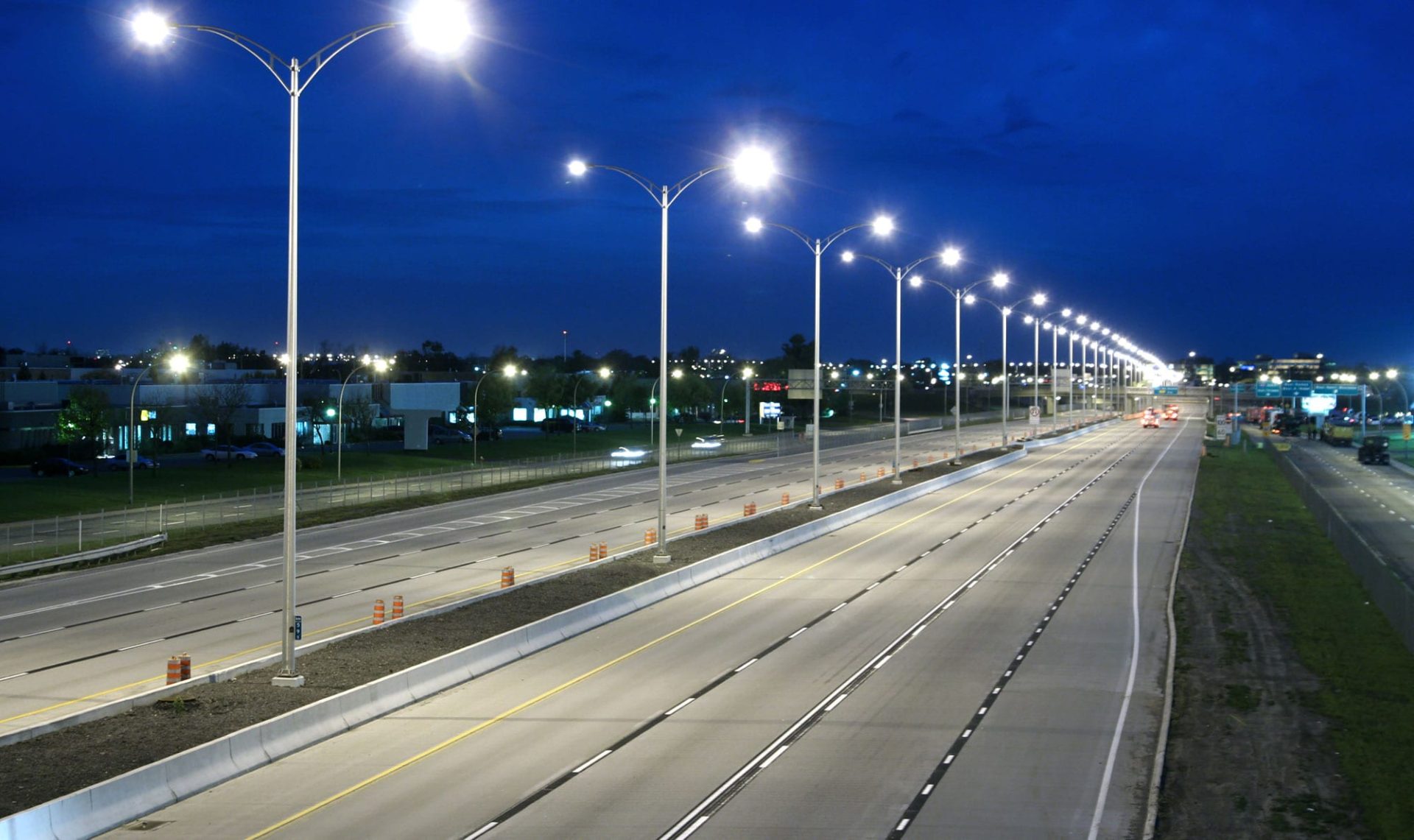 Itron gets Tampa gig to smarten up 260,000 new LED street lights - RCR ...