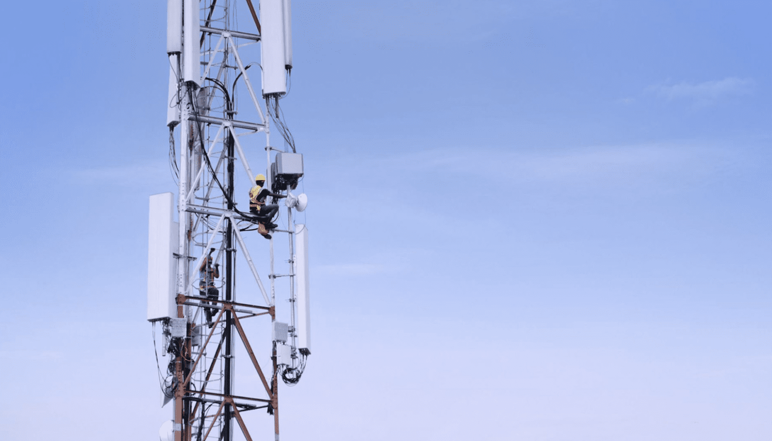 VMware accelerates Open RAN efforts with RAN Intelligent Controller (RIC)